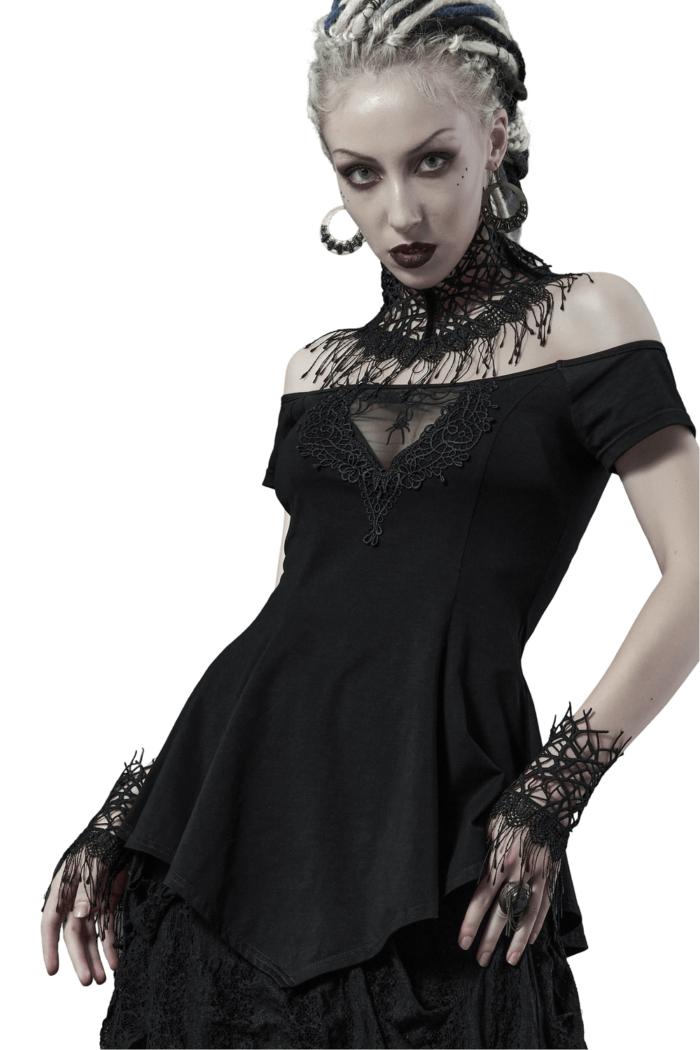 Dark Elegance: Touch of Gothic Gloves for Women
