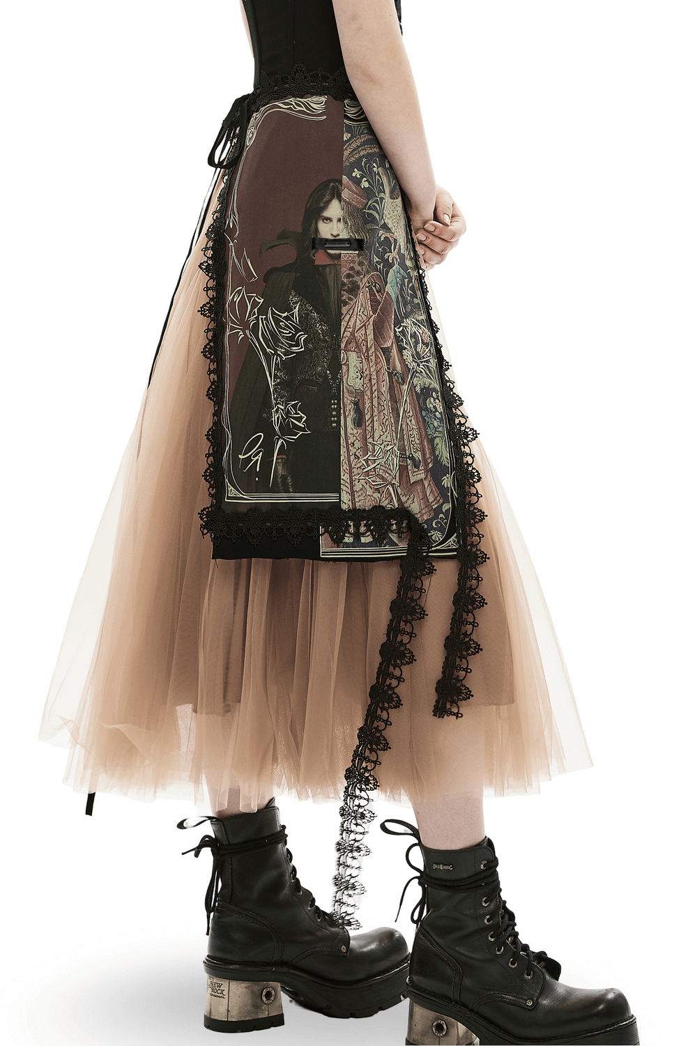 Alt-Style Accessories: Edgy Fashion Essentials