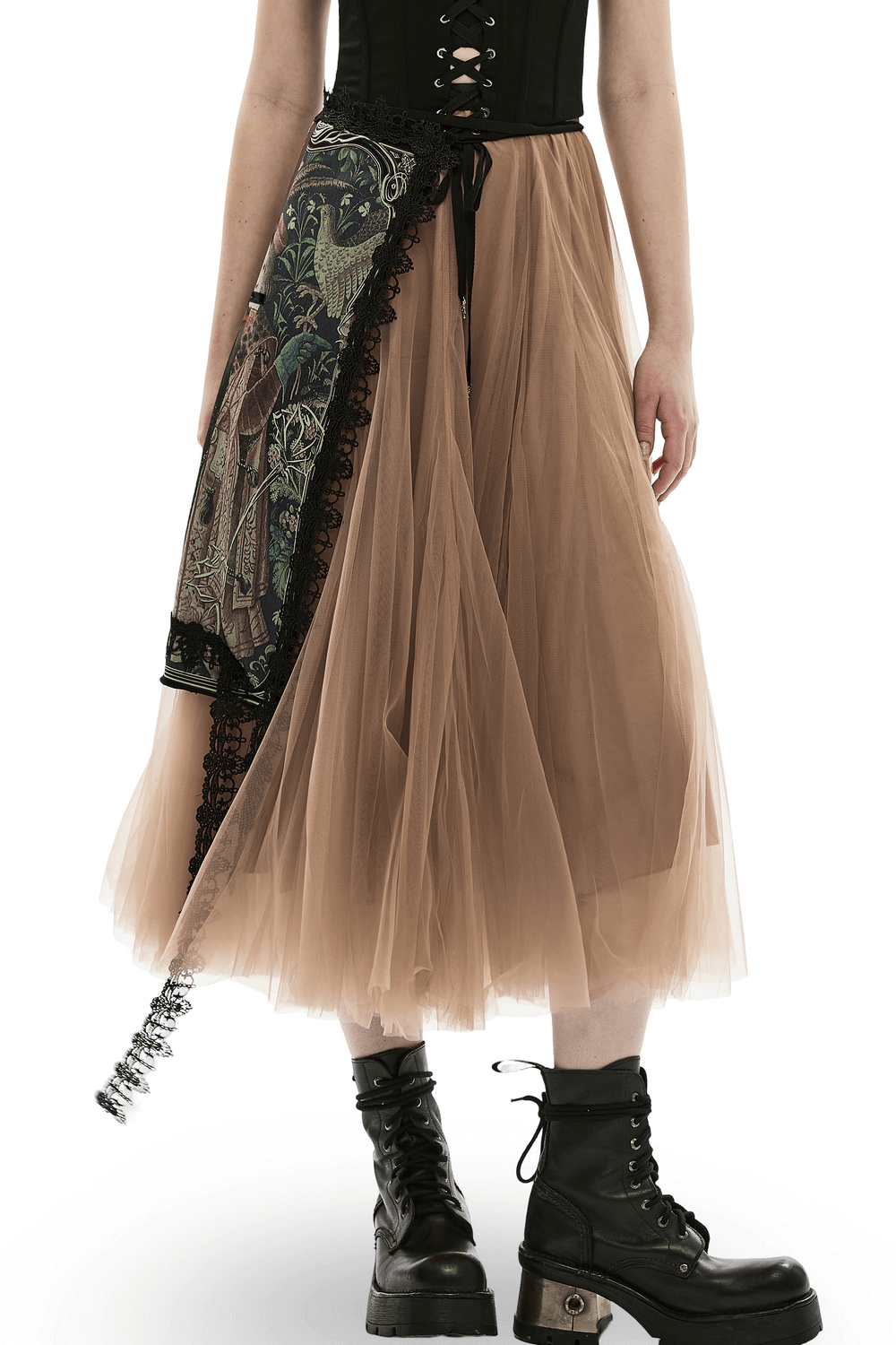 Alt-Style Accessories: Edgy Fashion Essentials