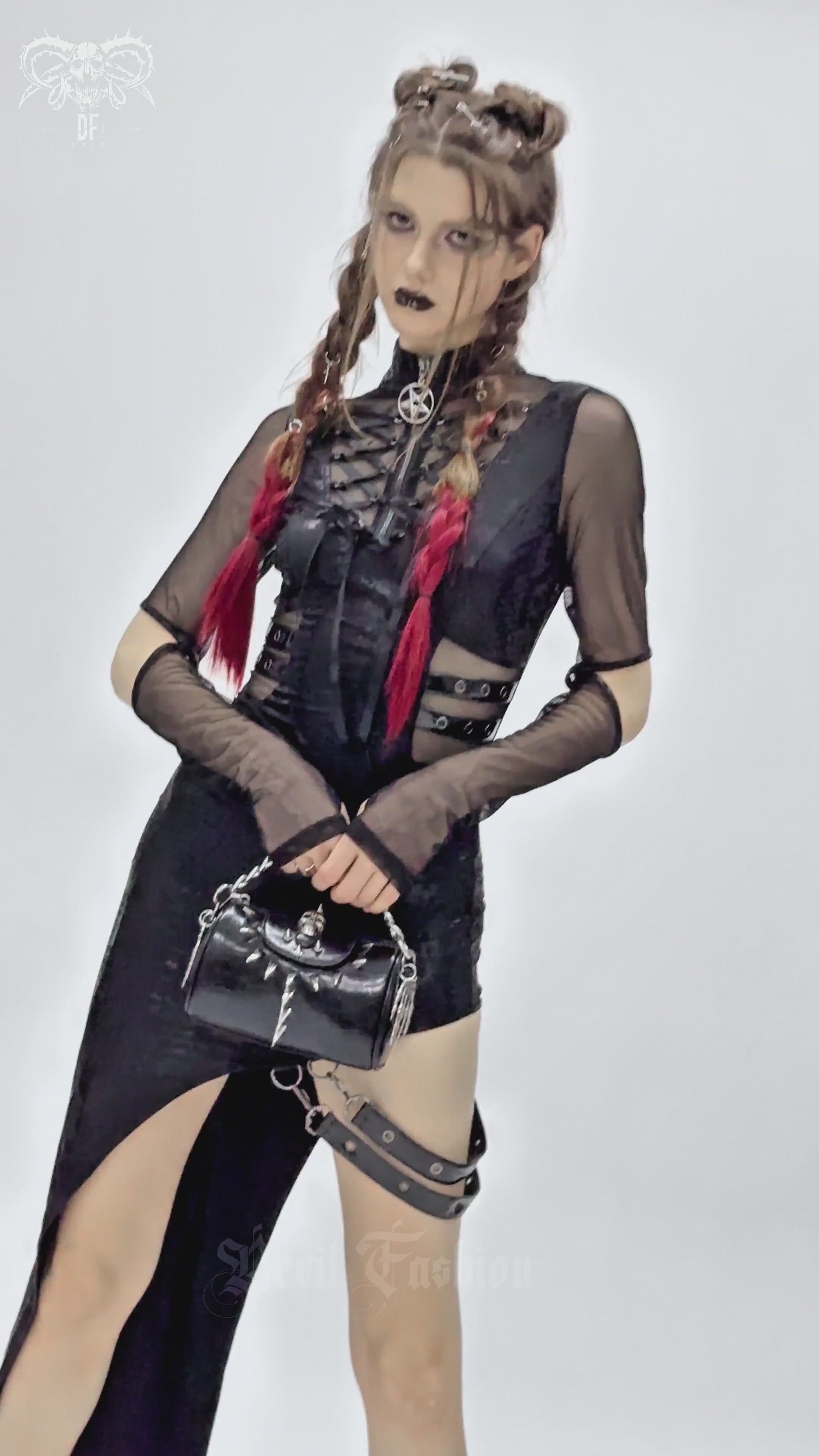 Alternative-style Wallets & Bags with a Gothic edge for all